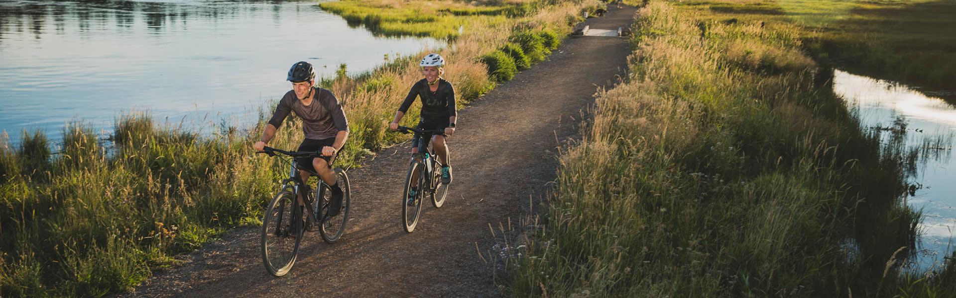 Giant Roam Hybrid Bike – Adventure-Ready & Versatile Ride – Bicycle ...